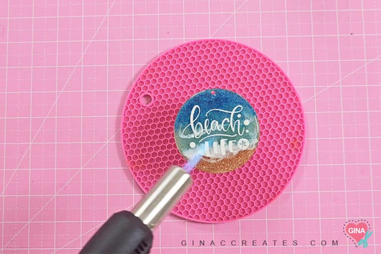 Beach-LIfe-UV-Resin-use-heat-for-bubbles