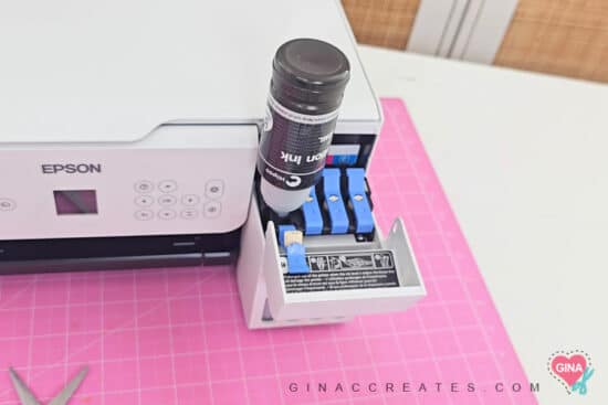 fill-Espon-printer-with-sublimation-ink